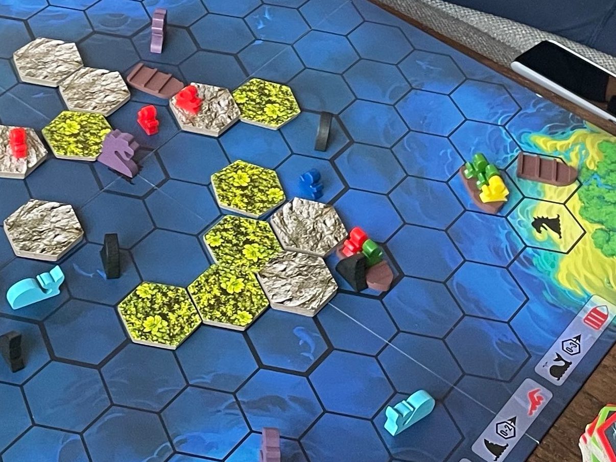How to Play Survive: Escape from Atlantis [2-4 Player Board Game ...